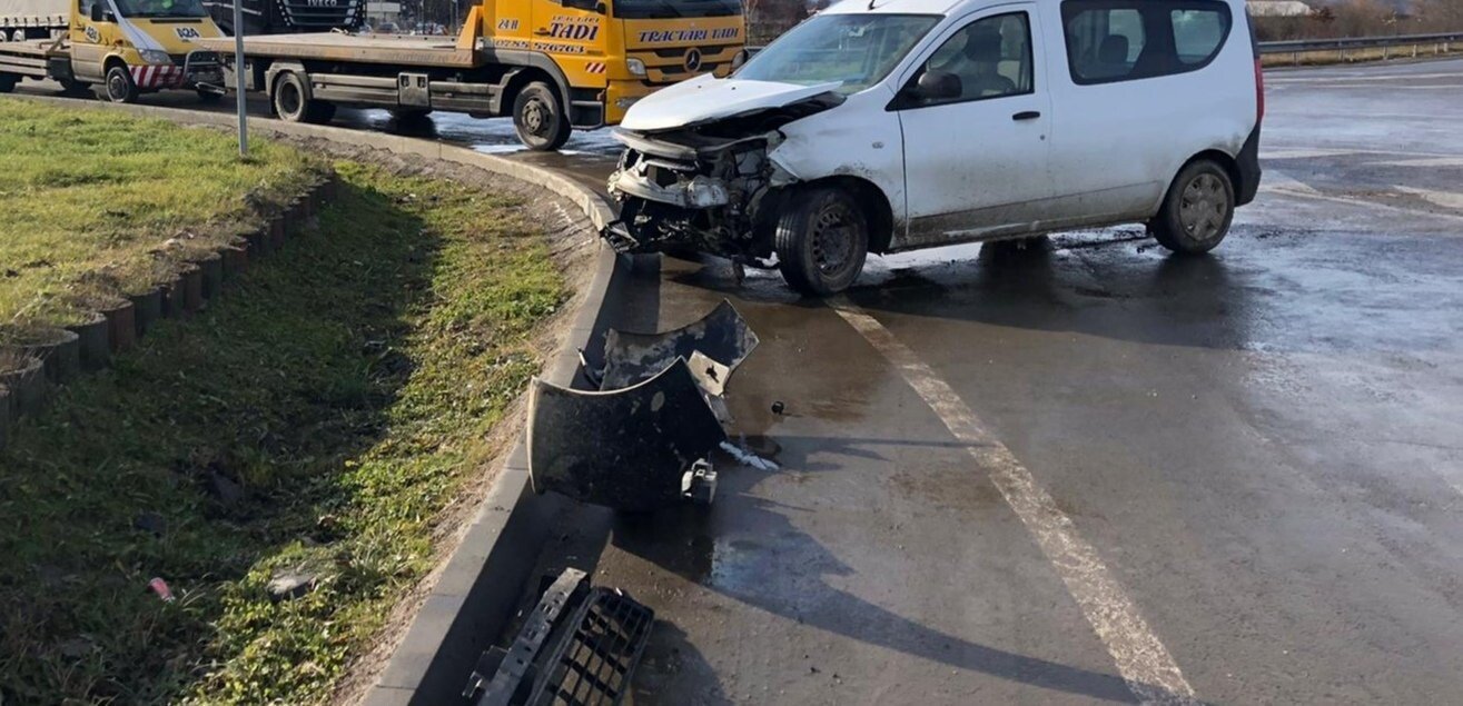 FOTO: Un șofer băut a provocat un accident lângă Avrig - Sibiu Independent