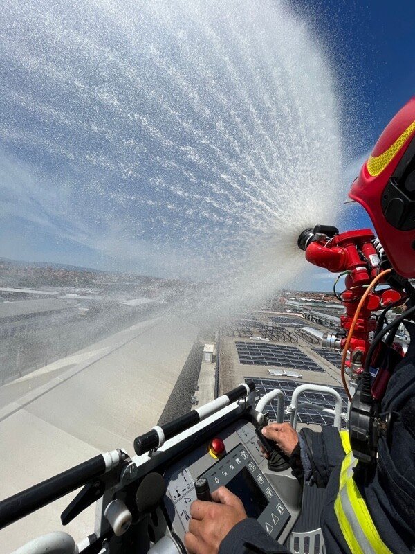 GALERIE FOTO: Exercițiu ISU la fabrica COMPA din Sibiu - Sibiu Independent