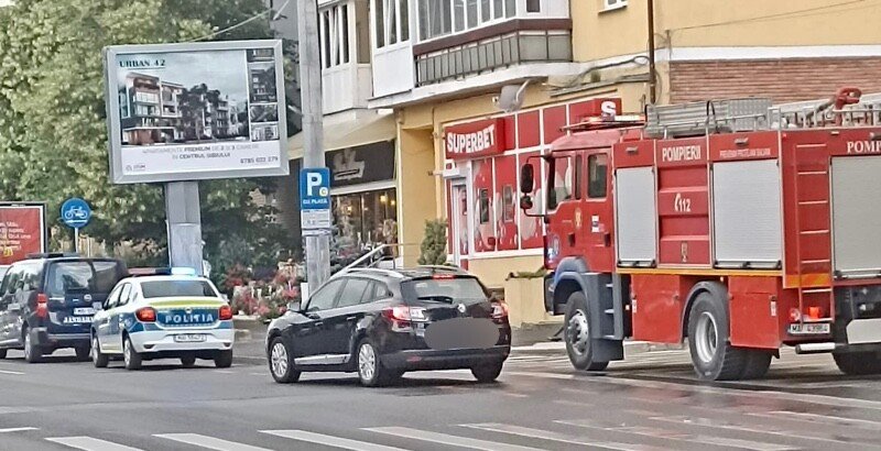 VIDEO-FOTO: Un bagaj uitat pe Calea Dumbrăvii din Sibiu "a pus pe jar ...