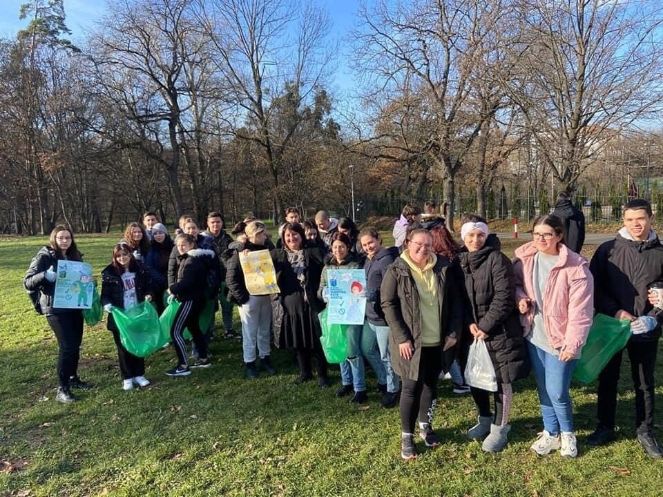ADI ECO Sibiu: Campania de ecologizare desfășurată în parcul Sub Arini a avut un mare succes ...