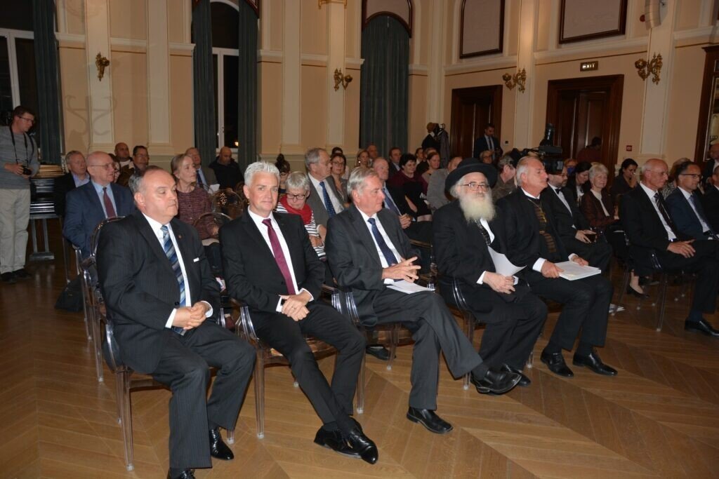 FDGR a premiat președintele Federației Comunităților Evreiești din ...