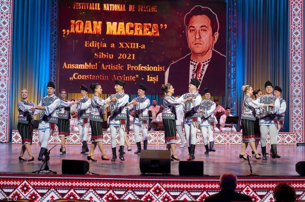 Ansambluri emblemă ale folclorului nostru vin la Festivalul IOAN MACREA - Sibiu Independent