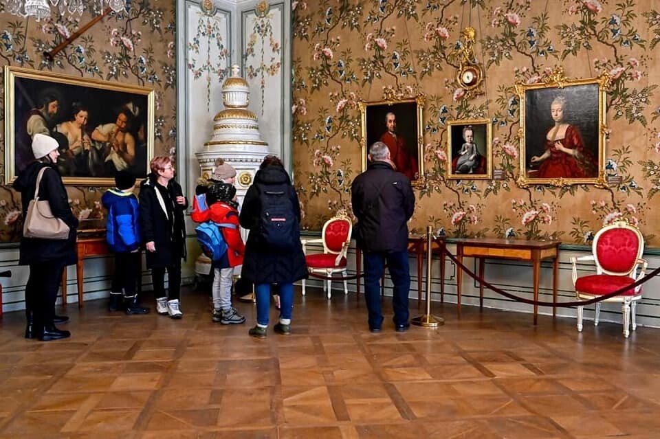 206 de ani de la deschiderea primului muzeu public de pe teritoriul de ...