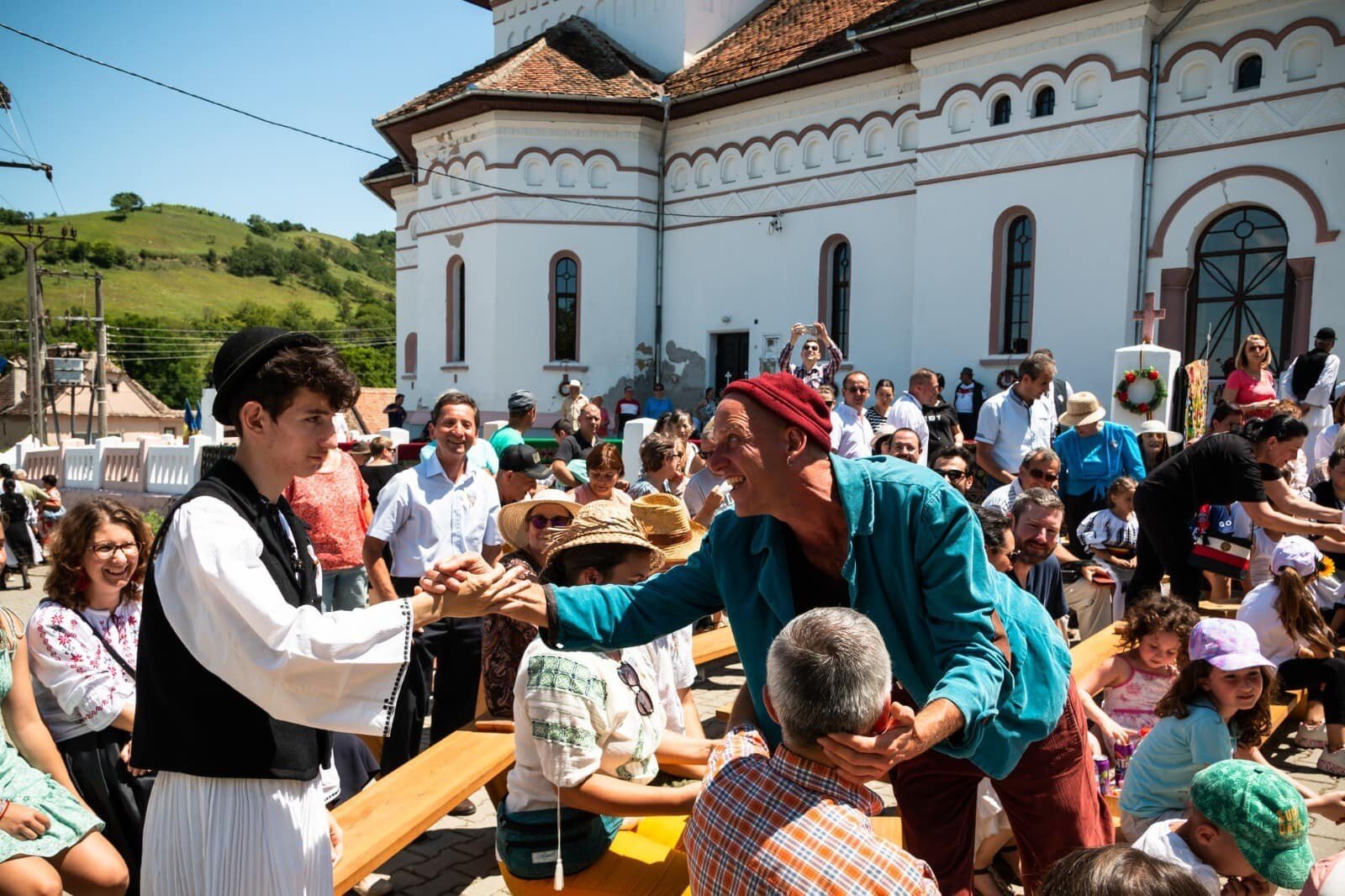 FOTO: Gusturi și Tradiții din Săliște, în satul Aciliu - Sibiu Independent