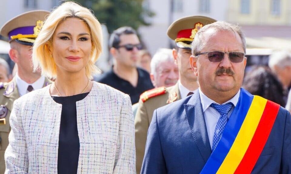 Raluca Turcan: „Sibiul - comunitate conectată la cultură. Accesul la ...