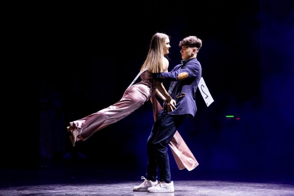 Balul Bobocilor de la Colegiul Național „Octavian Goga” Sibiu - un ...