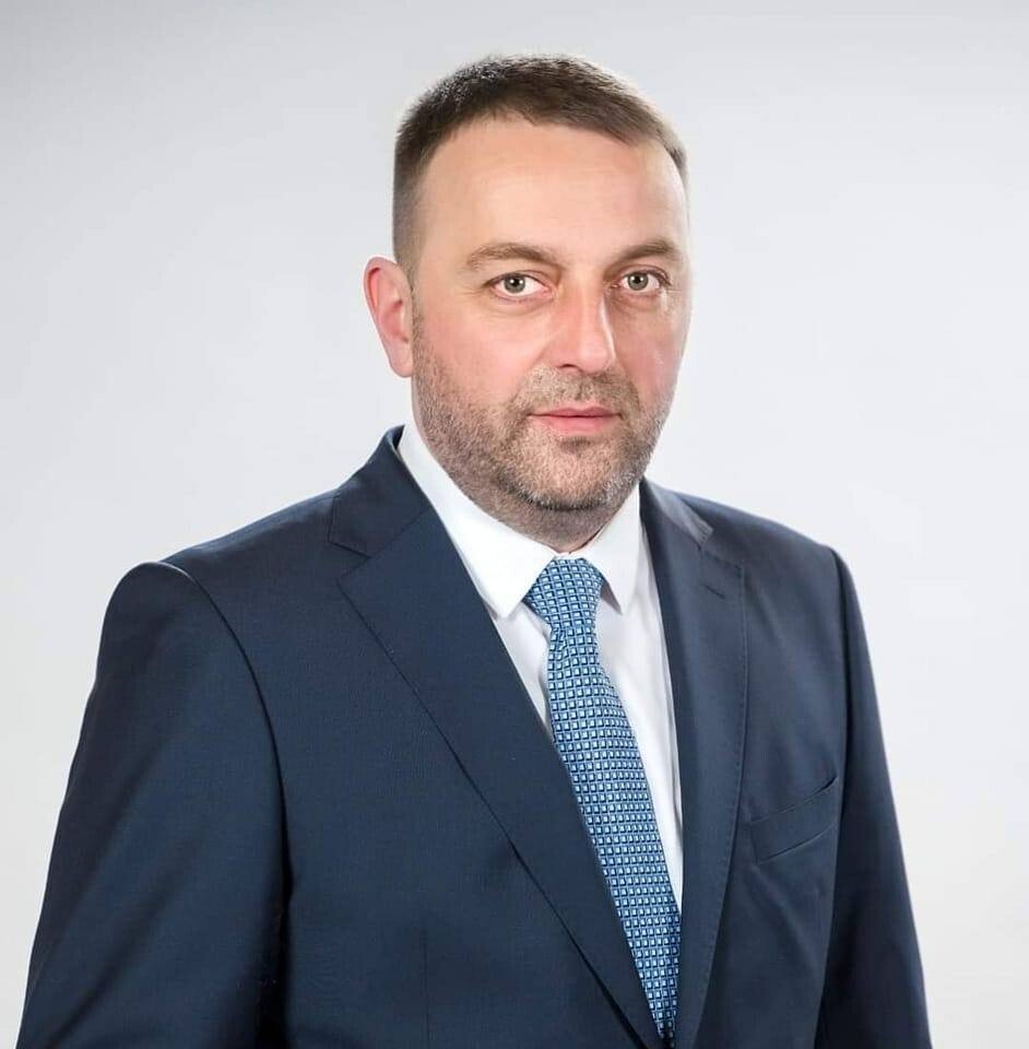 Primarul Șelimbărului, Marius Grecu (PNL), a strâns 5000 de semnături ...