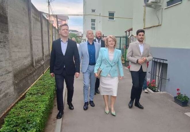 Astrid Fodor: Am votat PENTRU cu gândul la Sibiu și sibieni - Sibiu ...