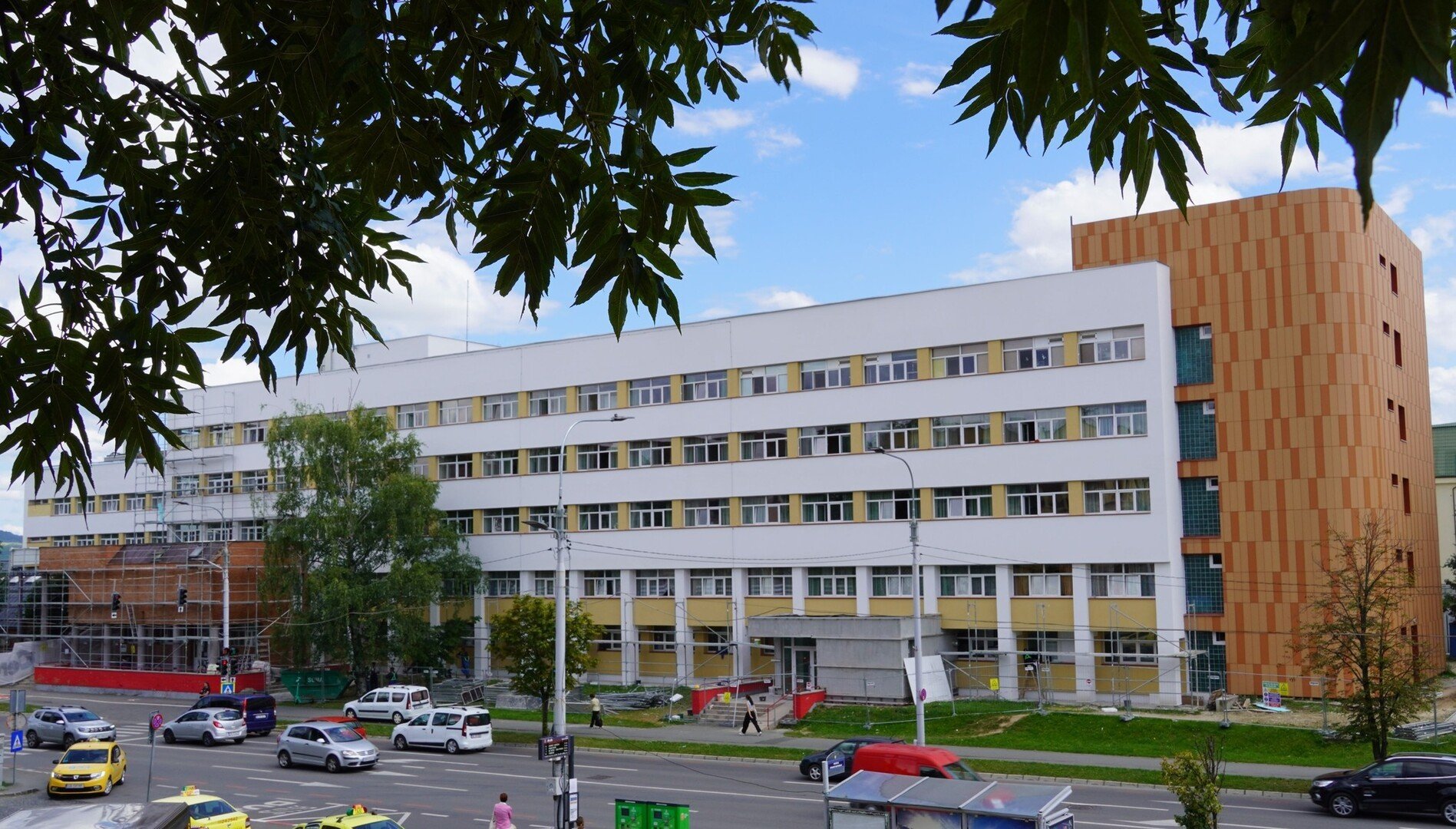 Consiliul Județean Sibiu a primit cinci oferte pentru CT-uri, ecografe ...